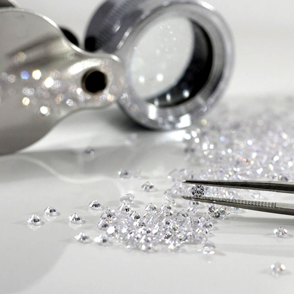 Accented Oval Halo Lab Grown Diamond Engagement Ring - Diamanti By Quorri